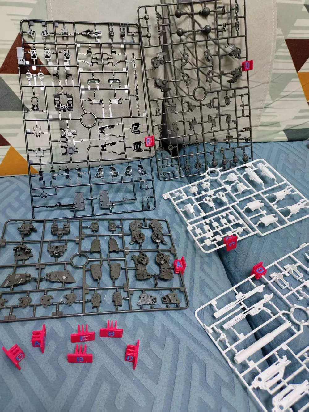Gundam Model Kit Runner Tags - Free 3D Print Model - MakerWorld
