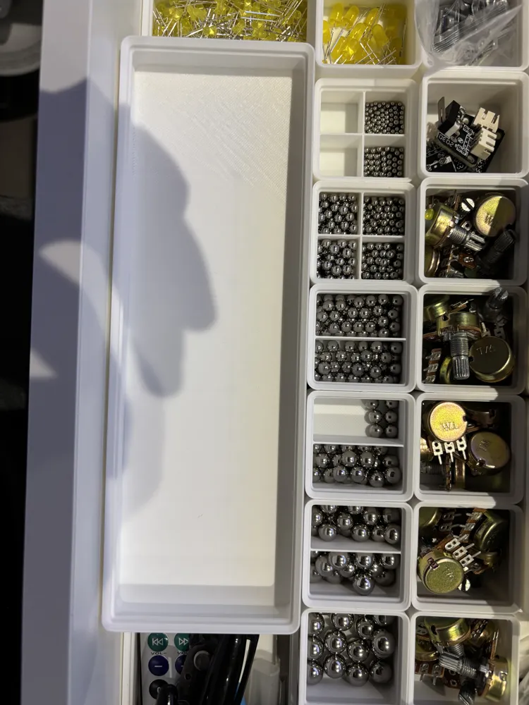 Odd Size Gridfinity Boxes for IKEA Micke Desk by yrkim MakerWorld ...