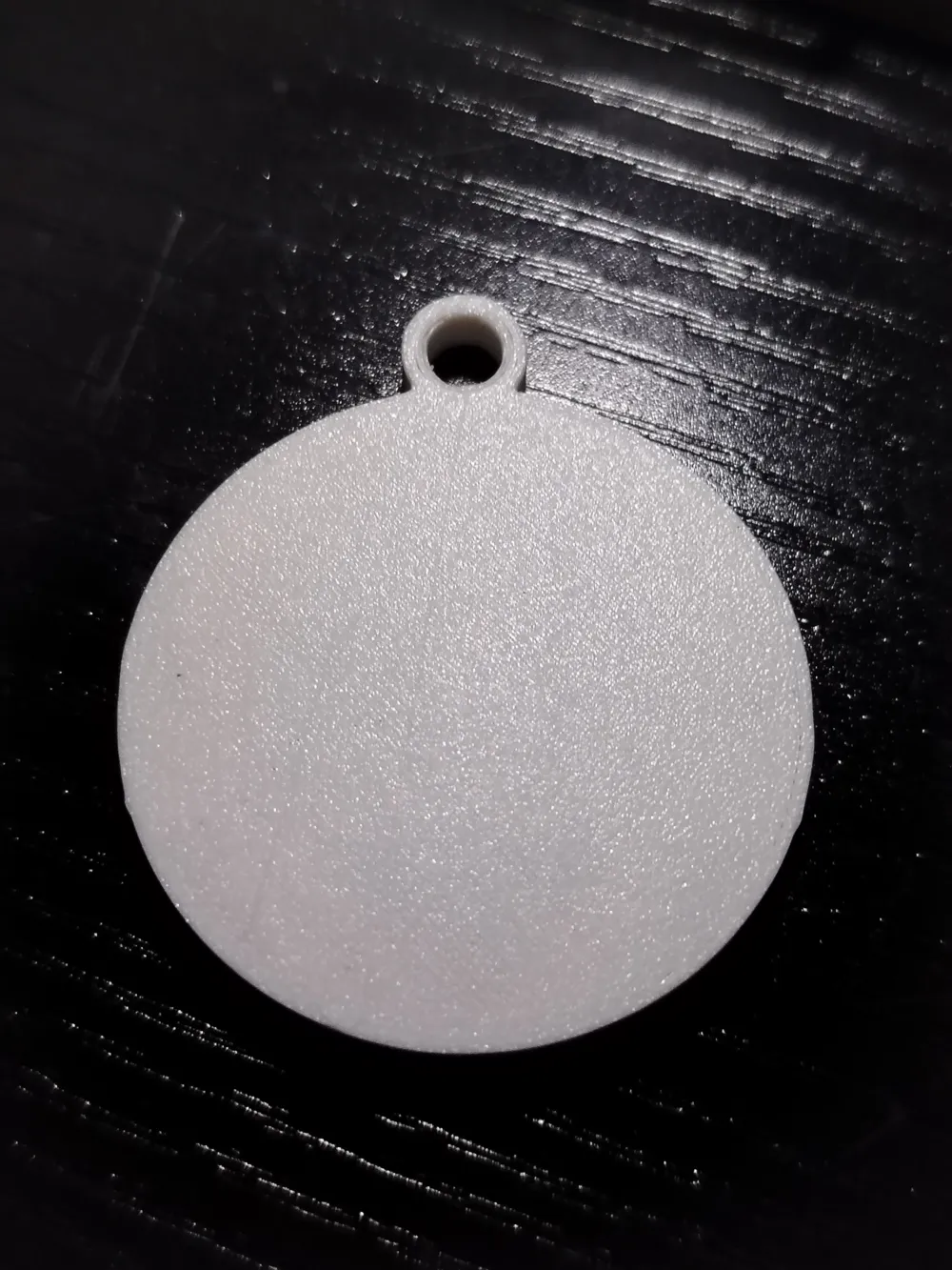 Flat round pocket whistle keychain by TheArtLab MakerWorld: Download ...
