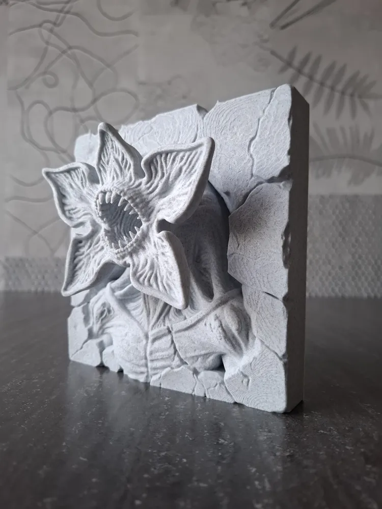 Demogorgon (Stranger Things) - Relief Sculpture - Free 3D Print Model ...