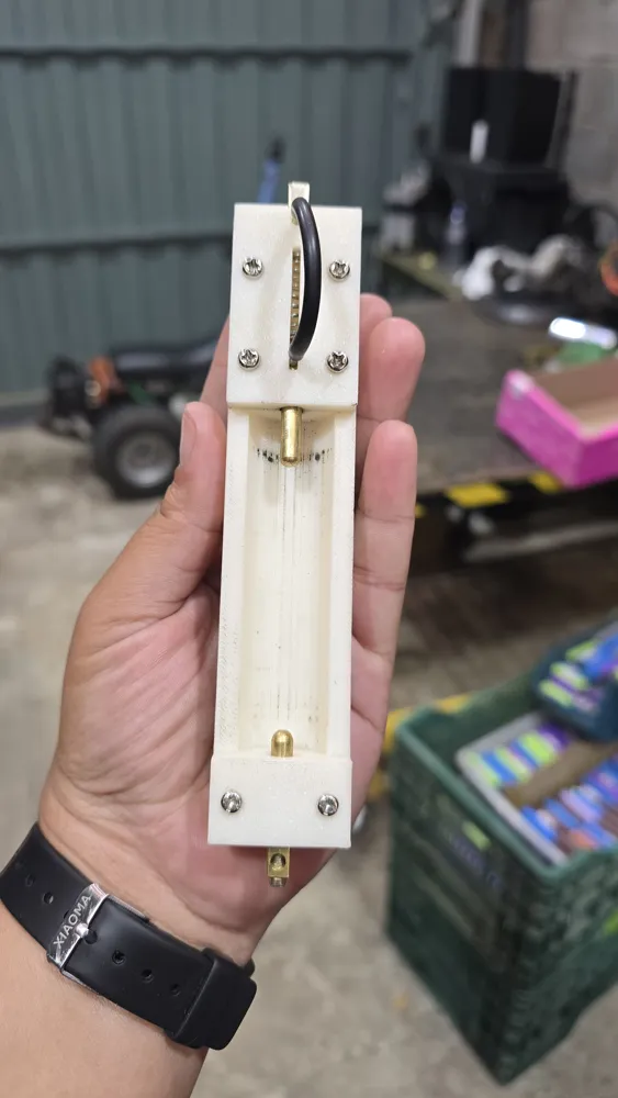 18650 BATTERY TEST JIG - LETRAJOTA - Free 3D Print Model - MakerWorld