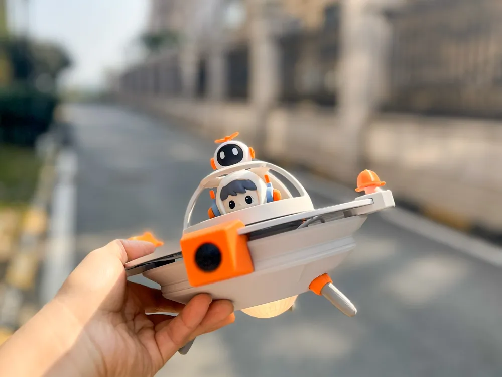 Bambu Lab Spaceship Filament Spool DIY (Spaceship Lamp) - Free 3D Print ...