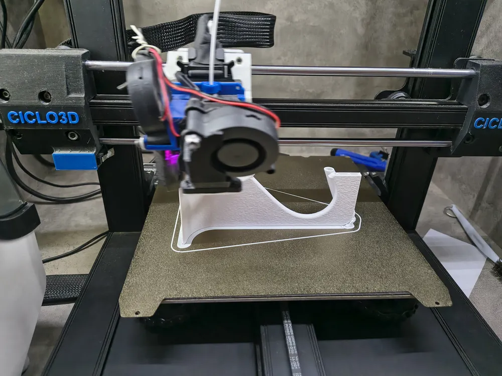 Bookend heart - Bookend heart - Free 3D Print Model - MakerWorld