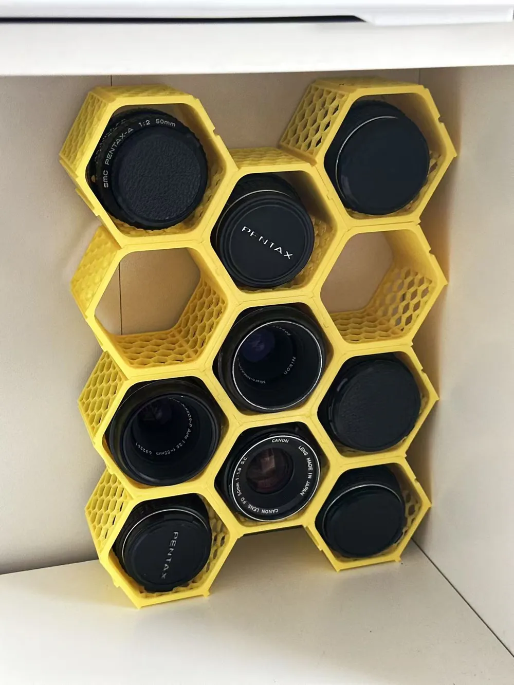 Material-saving & Infinitely Modular Lens Storage Rack by liuhaier ...