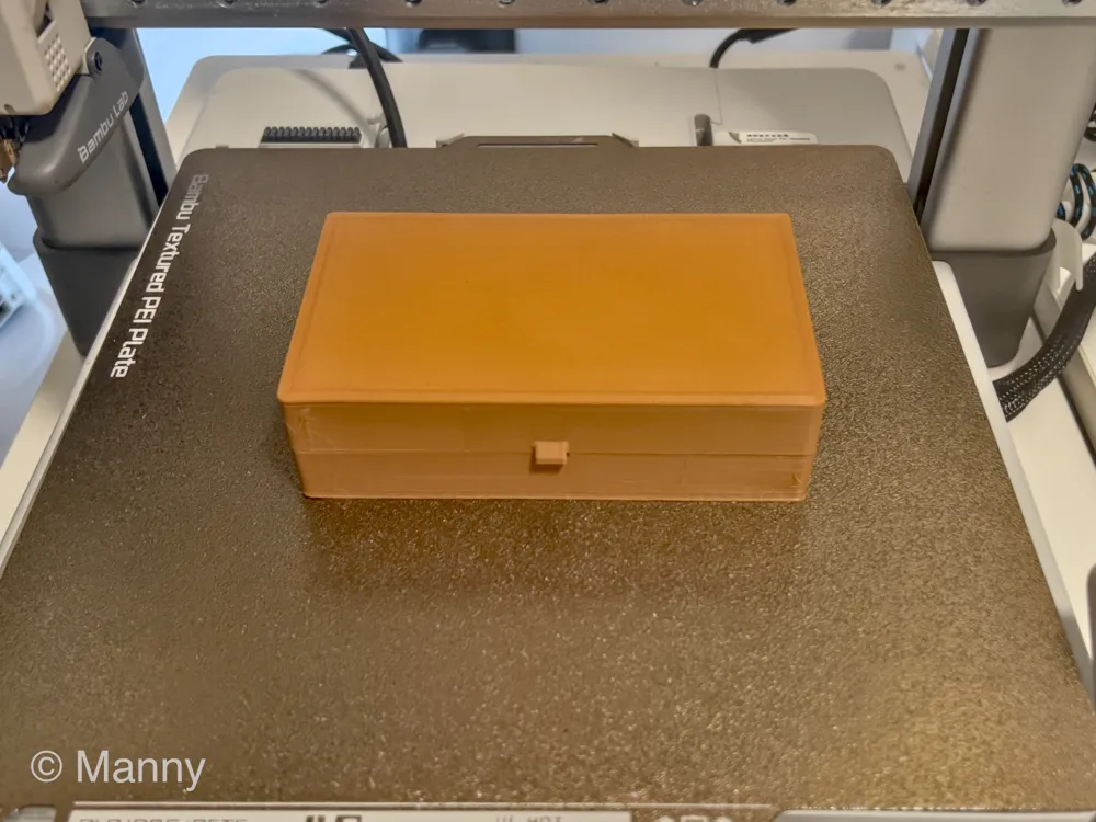 Insta360 GPS Preview Remote with Built-in Mic Case - Modelo de ...