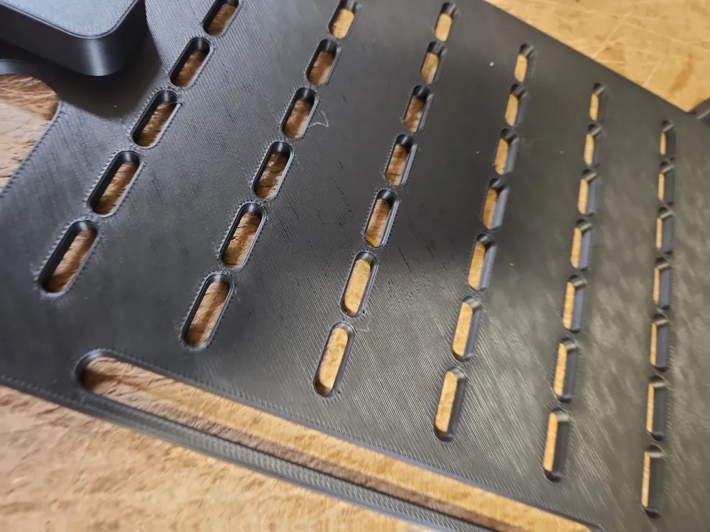 A1_mini Secure Base - Modelo de impresión 3D gratuito - MakerWorld