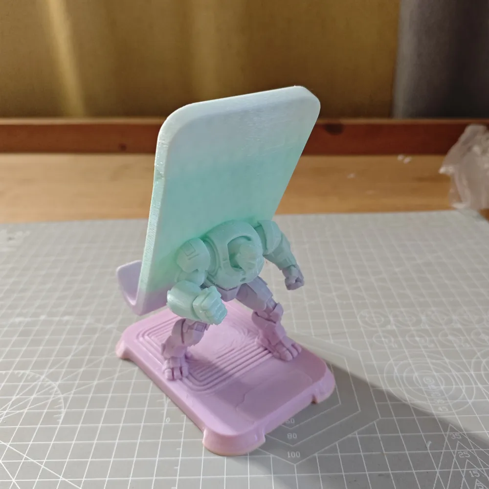 机甲绿巨人 手机支架 一体打印 新手友好 摆件 办公室 桌面 玩具 礼物 儿童 - Free 3D Print Model - MakerWorld