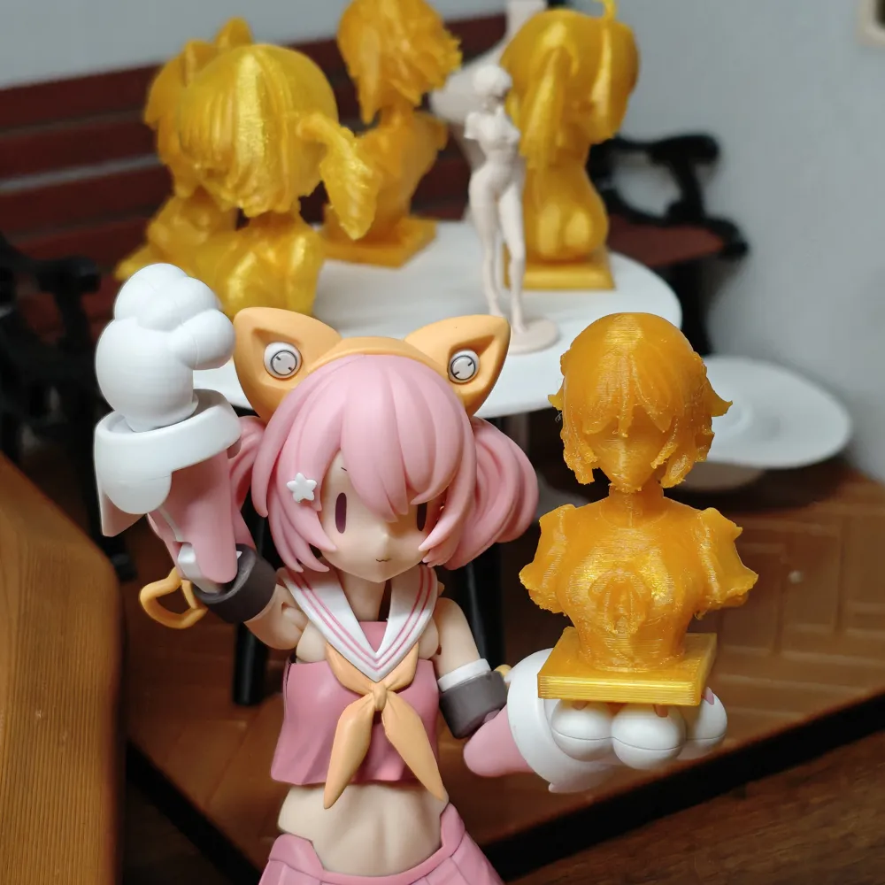Kotobukiya Frame Arms Girl bust statue, Golden Trophy 1/12 scale - Free ...