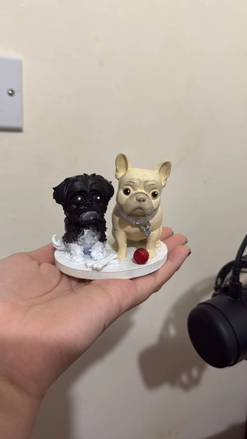 two dogs figures - Free 3D Print Model - MakerWorld
