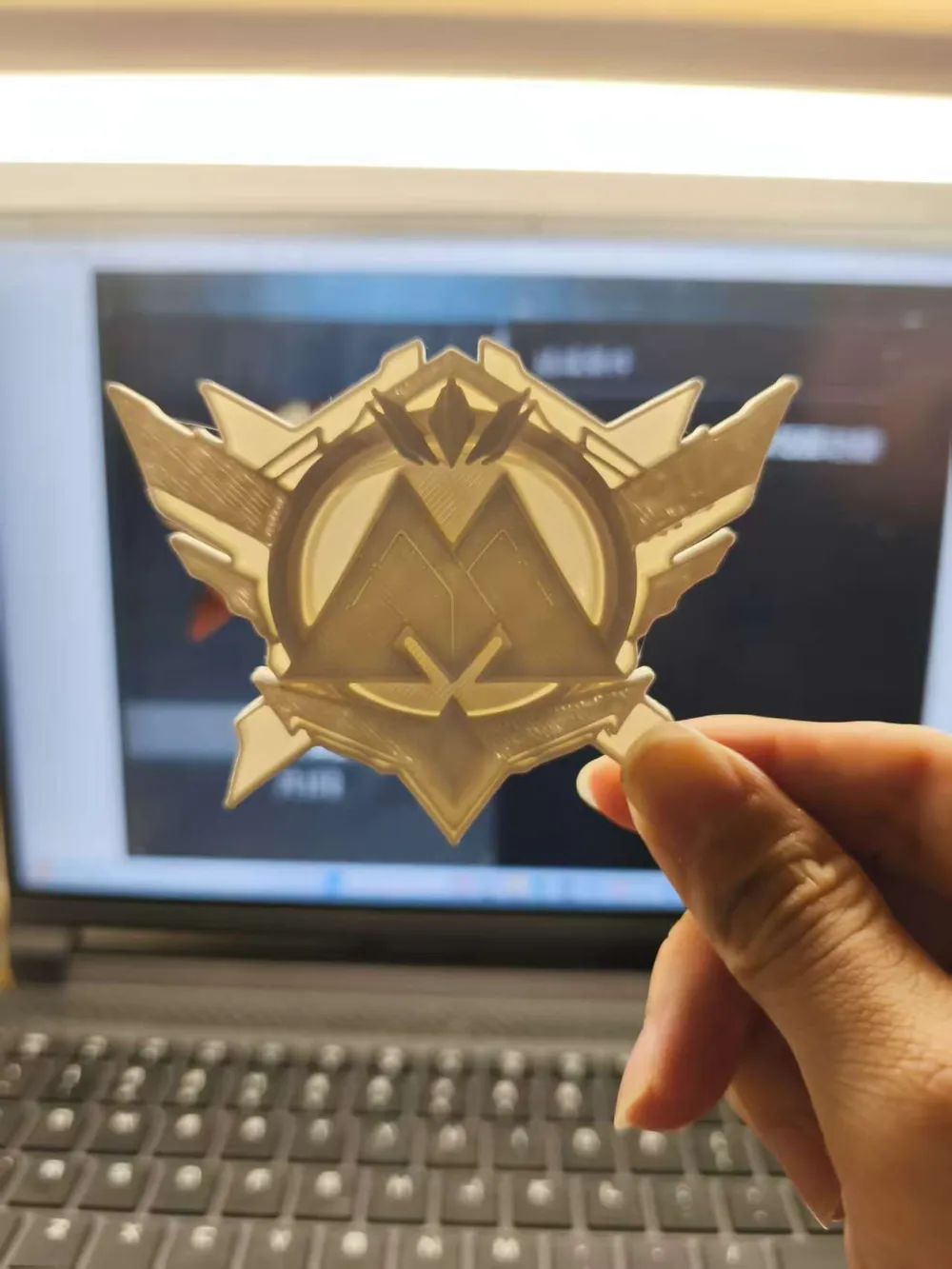 Peace Elite Metro Royale Legendary Emblem Title 3D Plaque - Free 3D ...