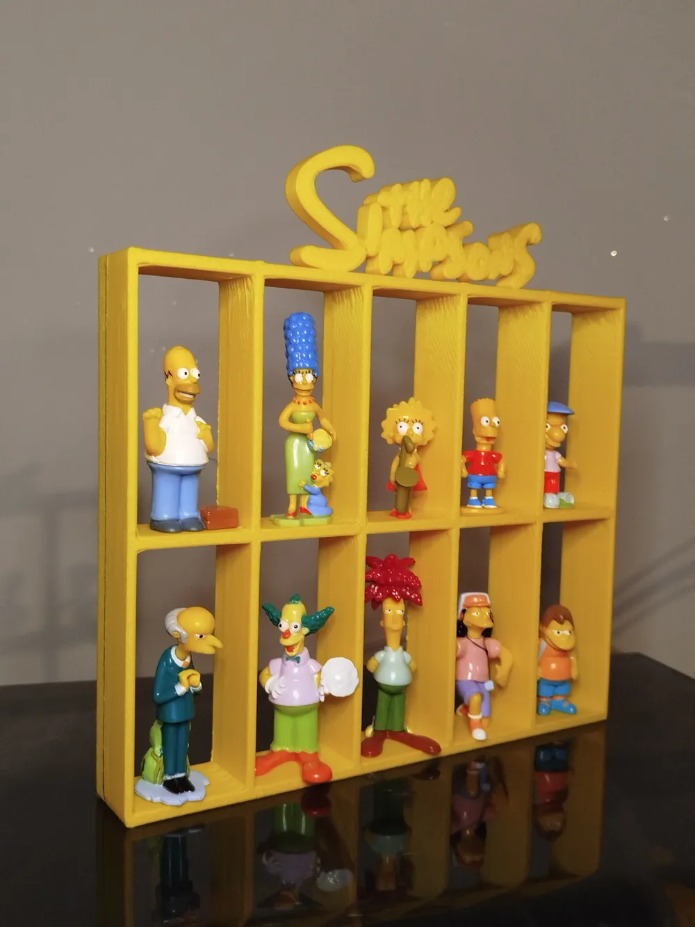 Simpson Kinder Collection Display - Free 3D Print Model - MakerWorld
