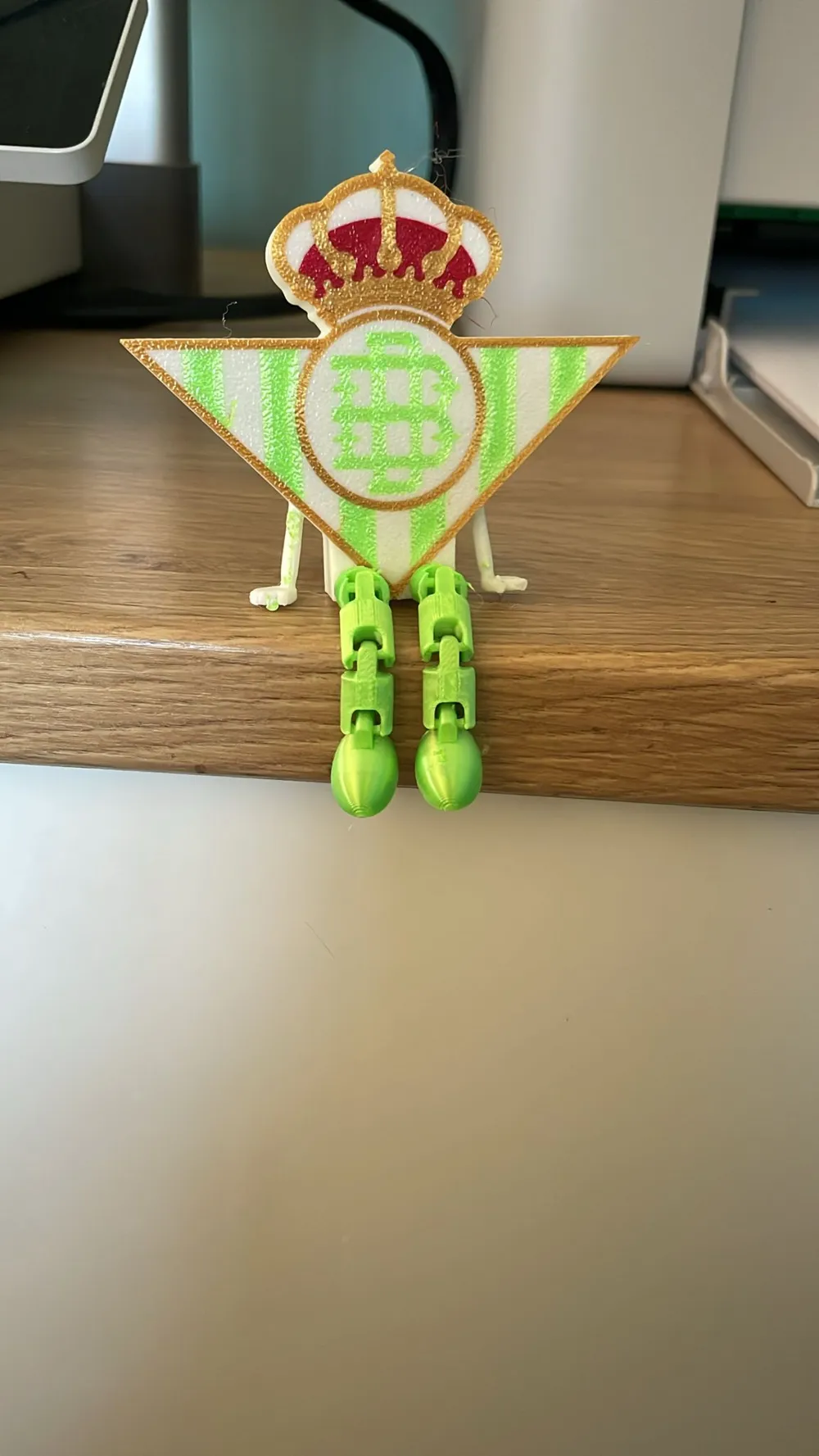 escudd - Modelo gratuito para impressão 3D - MakerWorld