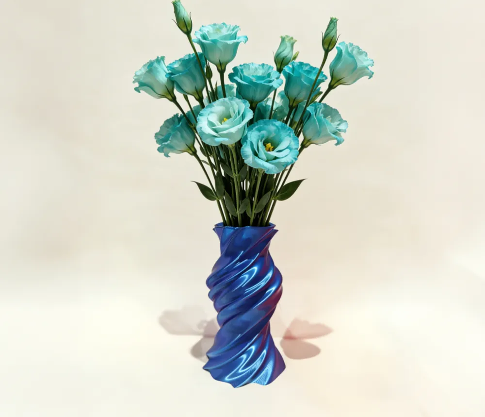 Serpentine Vase (Silk Version) - Free 3D Print Model - MakerWorld