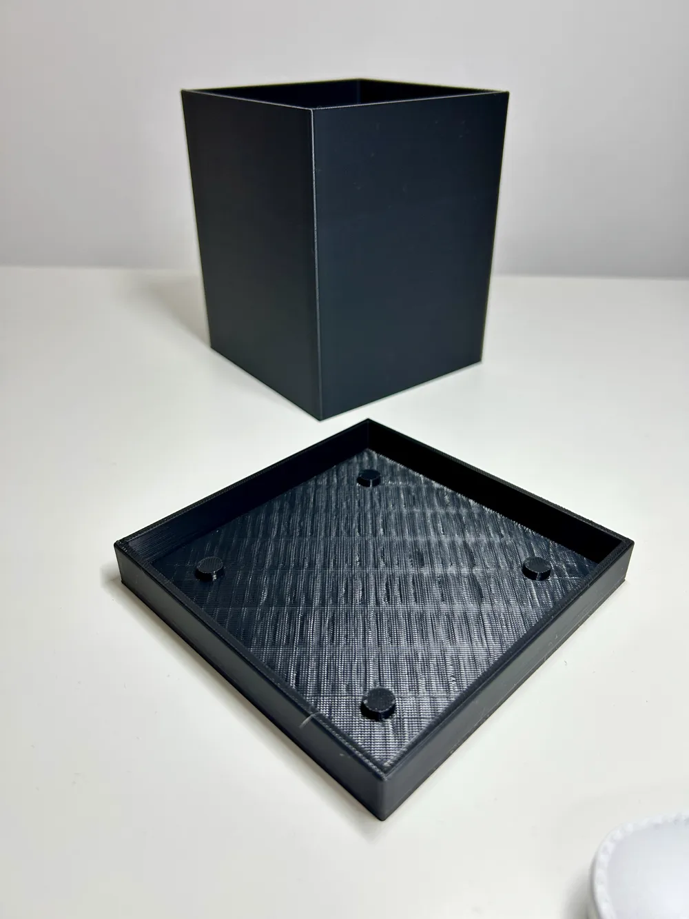 Simple Square Planter / Pot | Drainage Holes - Free 3D Print Model ...