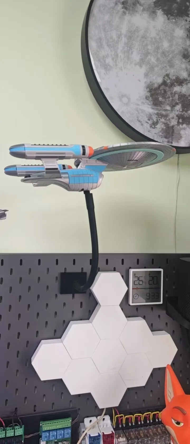 Base de support de col de cygne pour grand modèle de plaque perforée ...