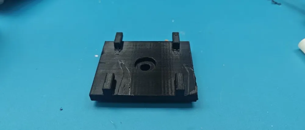 Base de support de col de cygne pour grand modèle de plaque perforée ...