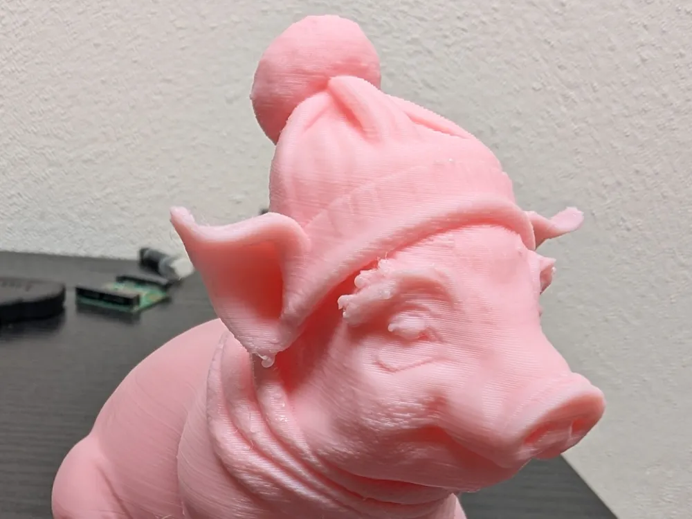 Lucky Pig New Year's Eve 2026 Decoration - Free 3D Print Model - MakerWorld
