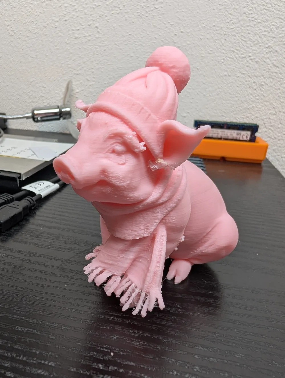 Lucky Pig New Year's Eve 2026 Decoration - Free 3D Print Model - MakerWorld