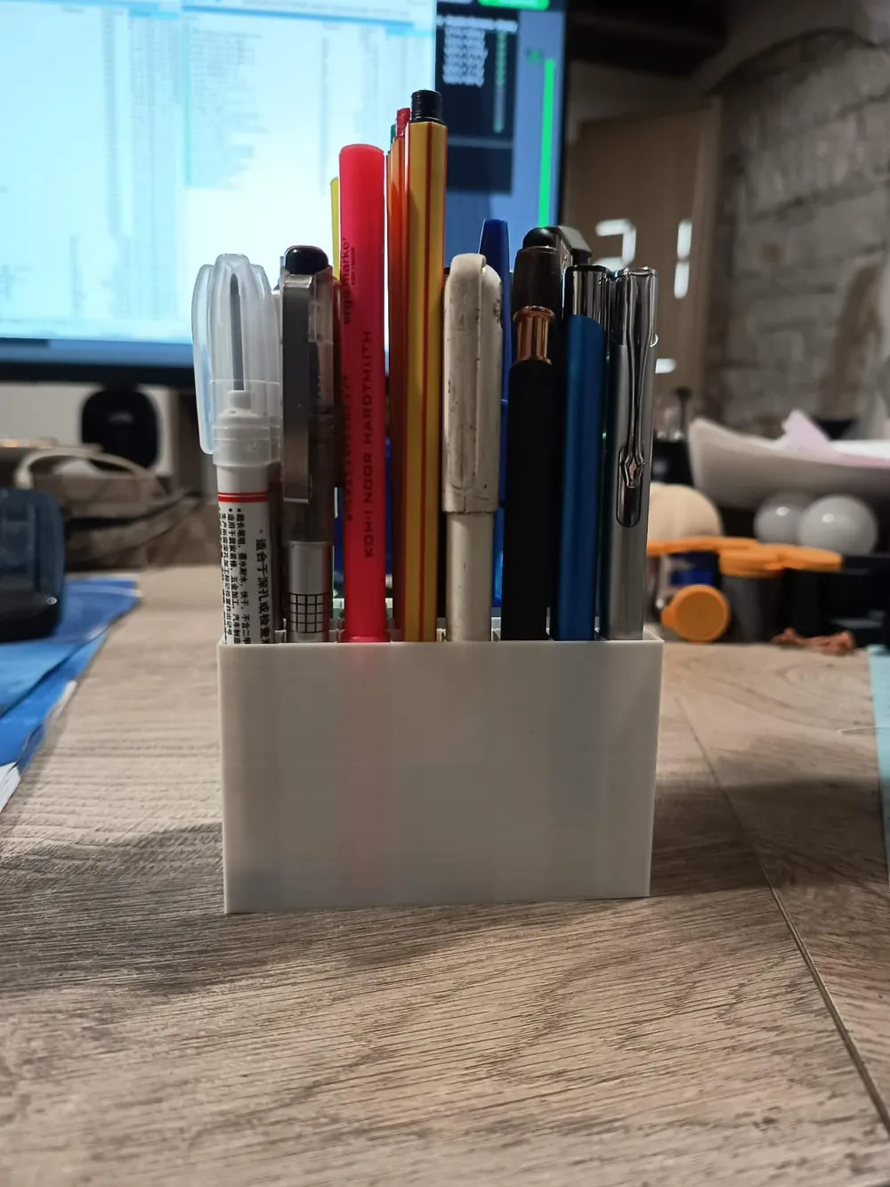 porte-crayons - Modèle d'Impression 3D Gratuit - MakerWorld