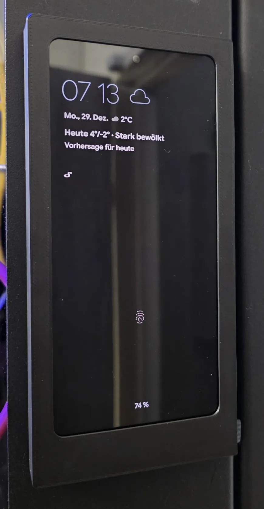 Google Pixel 7 Wall Frame - Free 3D Print Model - MakerWorld