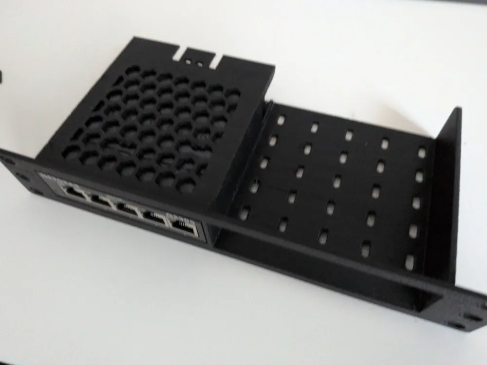 10-Inch Rack Panel for Netgear GS305 + Mounting Area - Free 3D Print ...