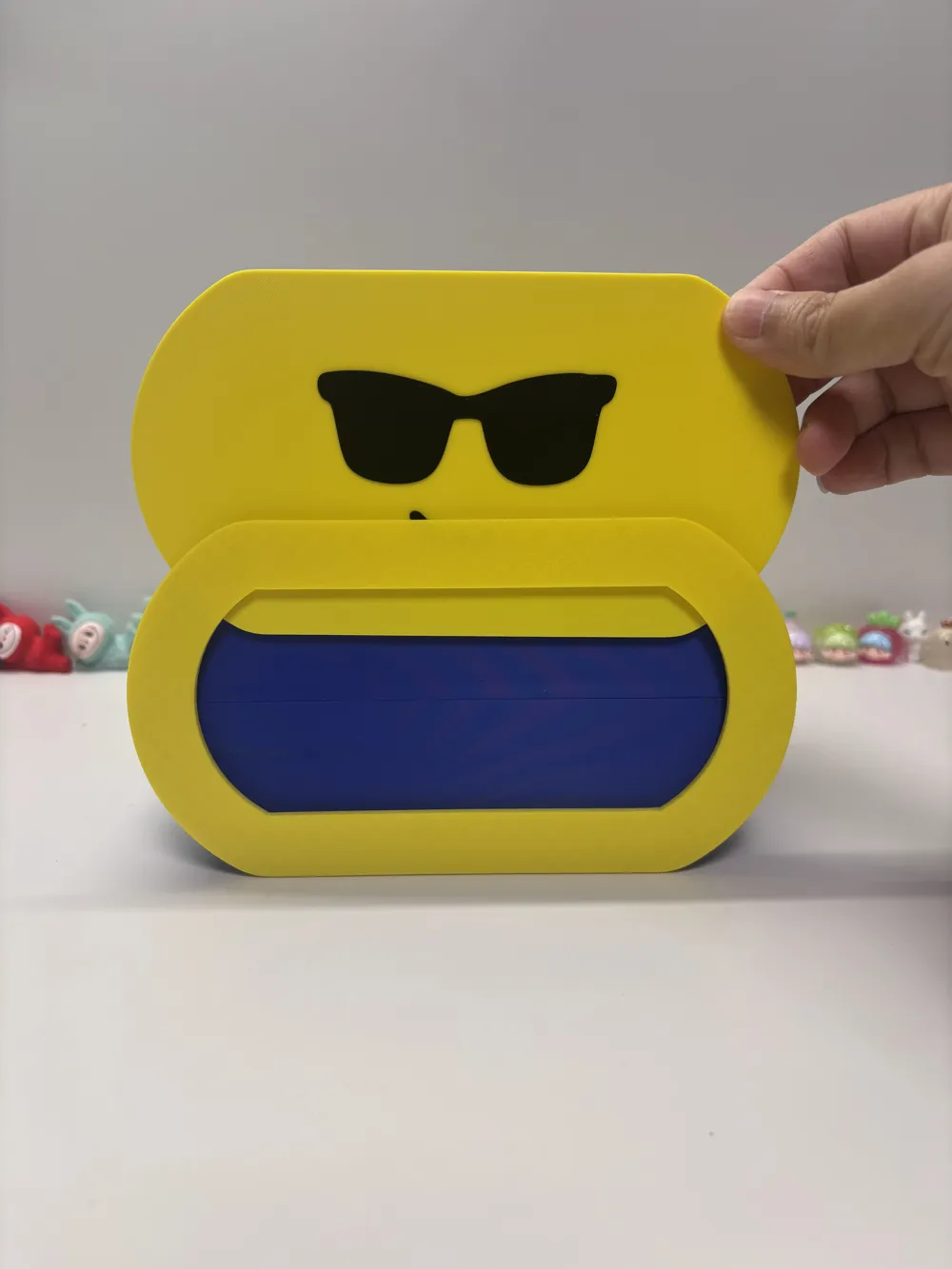 Dopamine Cartoon Tissue Box / Creative DIY Emoji Tissue Box - Free 3D ...