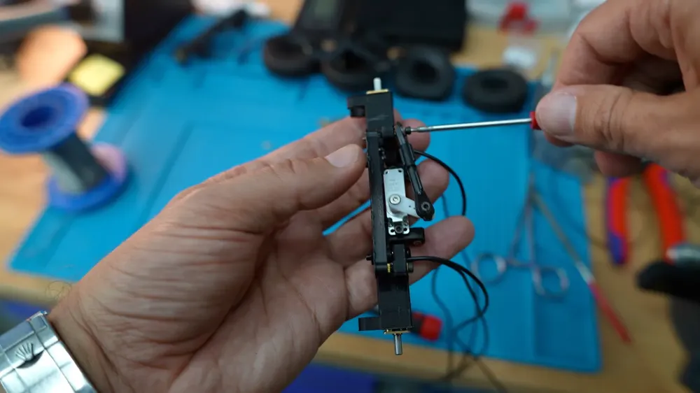 MRC24 - 3d printed micro RC Rock Crawler - Free 3D Print Model - MakerWorld
