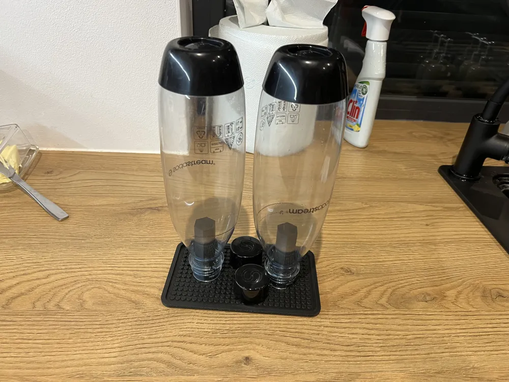 Support Sodastream pour 2 bouteilles et leurs bouchons - Modèle d ...