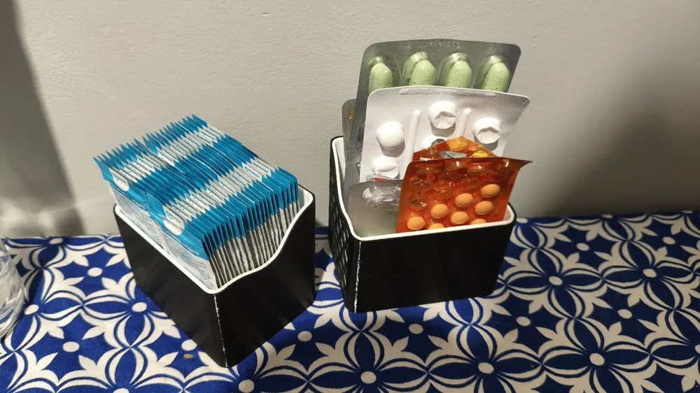 3D Printed Pill Blister & Cleaner Packet Container - Free 3D Print ...