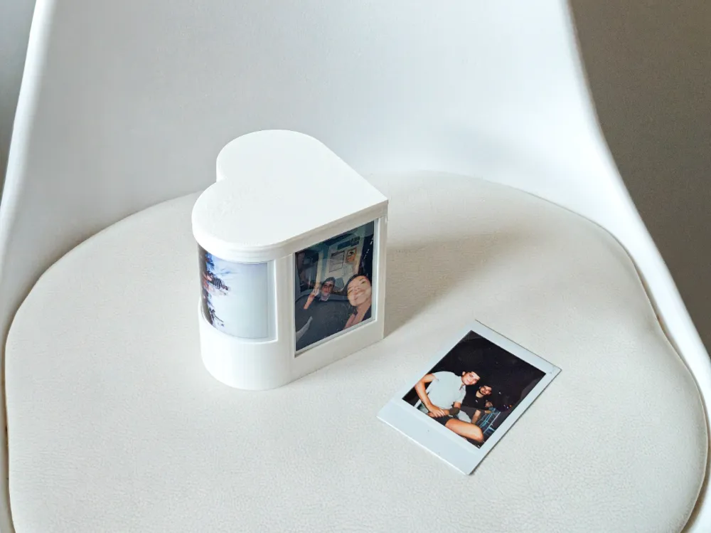 Caja Expositora Instax de Corazón - Modelo de impresión 3D gratuito ...