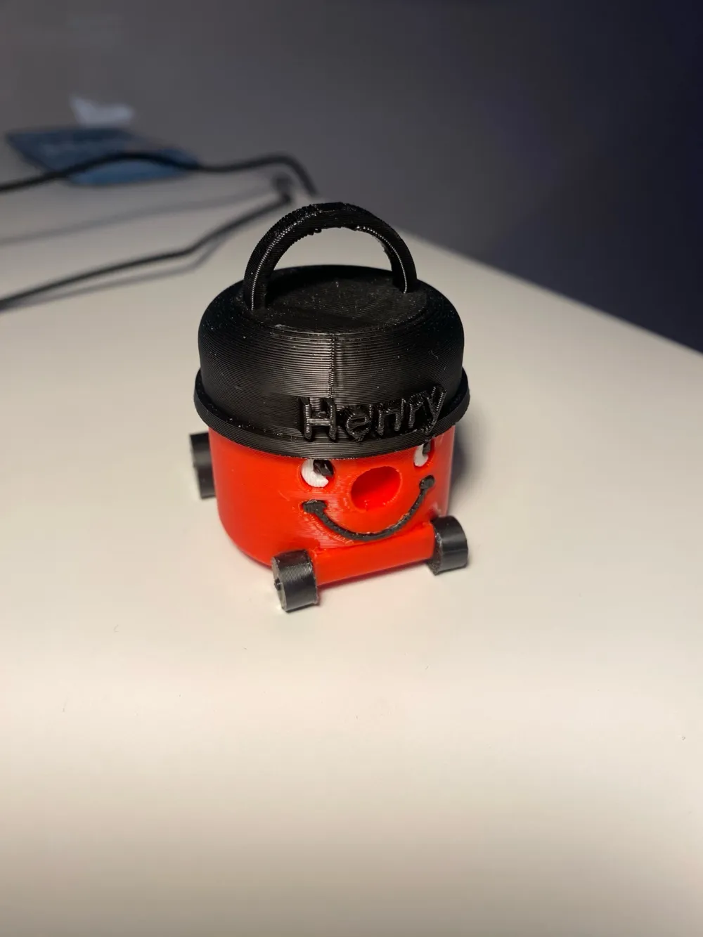 henry the hoover desktop toy - Free 3D Print Model - MakerWorld