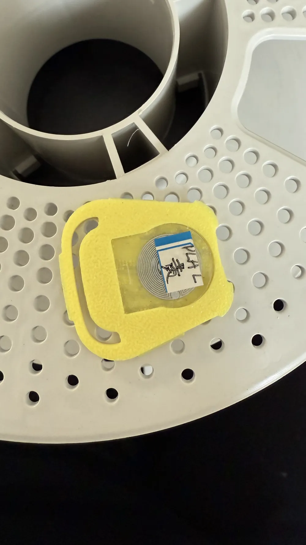 Runtoo filament spool RFID - Free 3D Print Model - MakerWorld