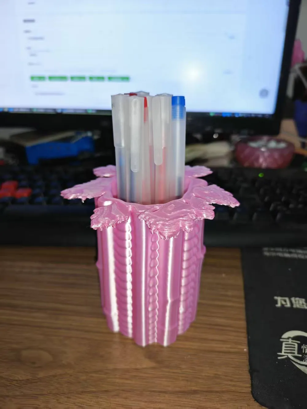 Harmony of Celery and Bitter Melon: Pen Holder - Free 3D Print Model ...