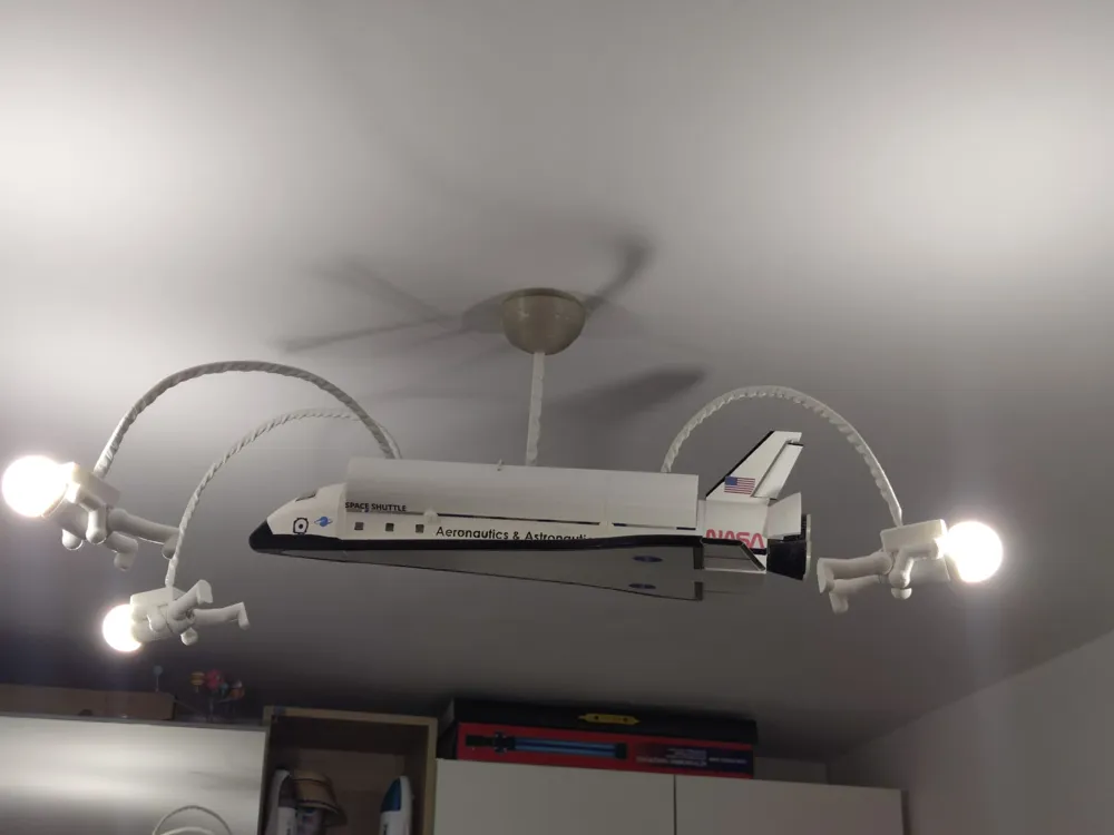 Astronauten-LED-Licht – Kostenloses 3D-Druckmodell – MakerWorld