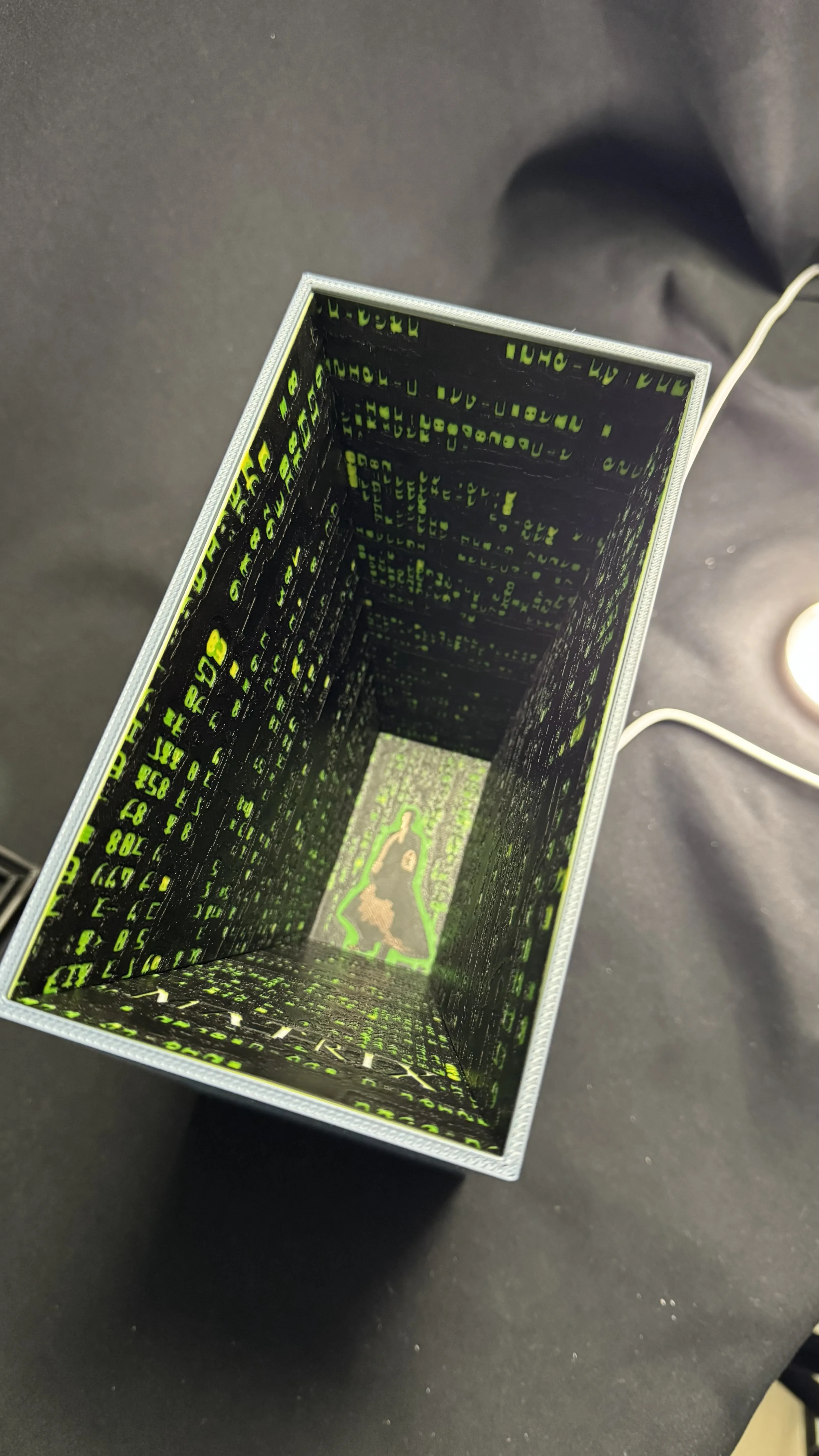 Book Nook with perspective effect - Free 3D Print Model - MakerWorld