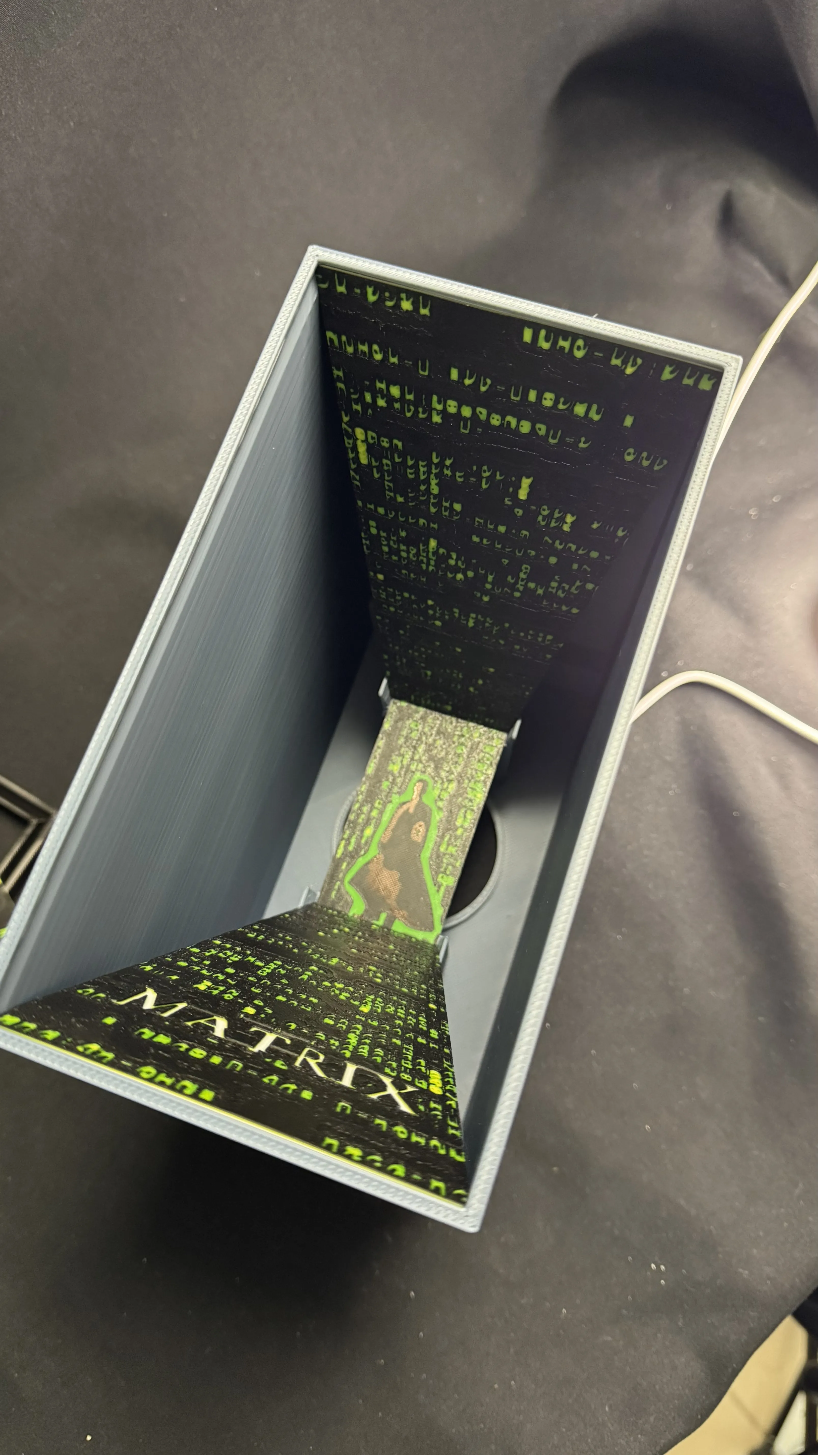 Book Nook with perspective effect - Free 3D Print Model - MakerWorld