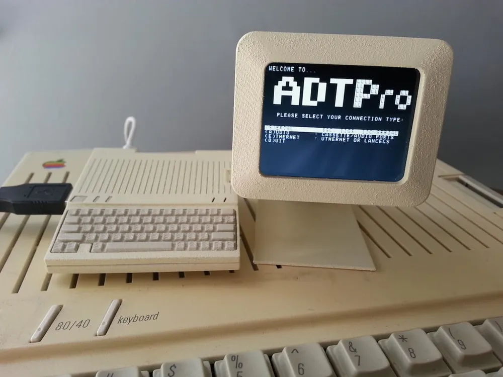 Apple Monitor IIc - 2.5'' LCD - Free 3D Print Model - MakerWorld