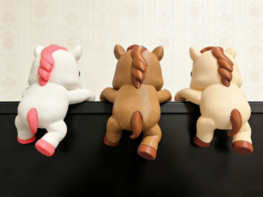 [Year of the Horse] Screen-hanging Pony (A pony that can perch on the ...
