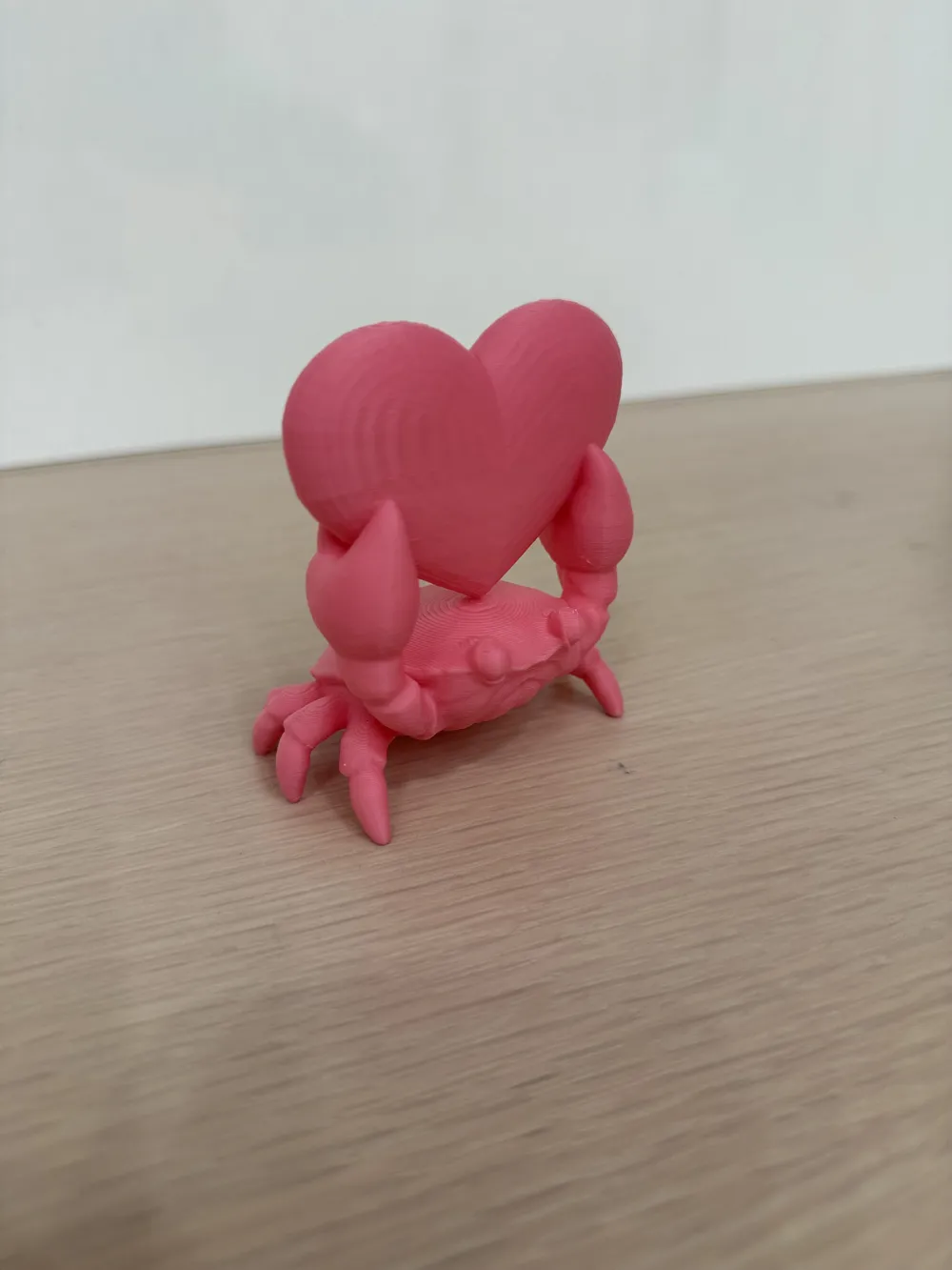 Valentines Crab Holding A Heart - Free 3D Print Model - MakerWorld