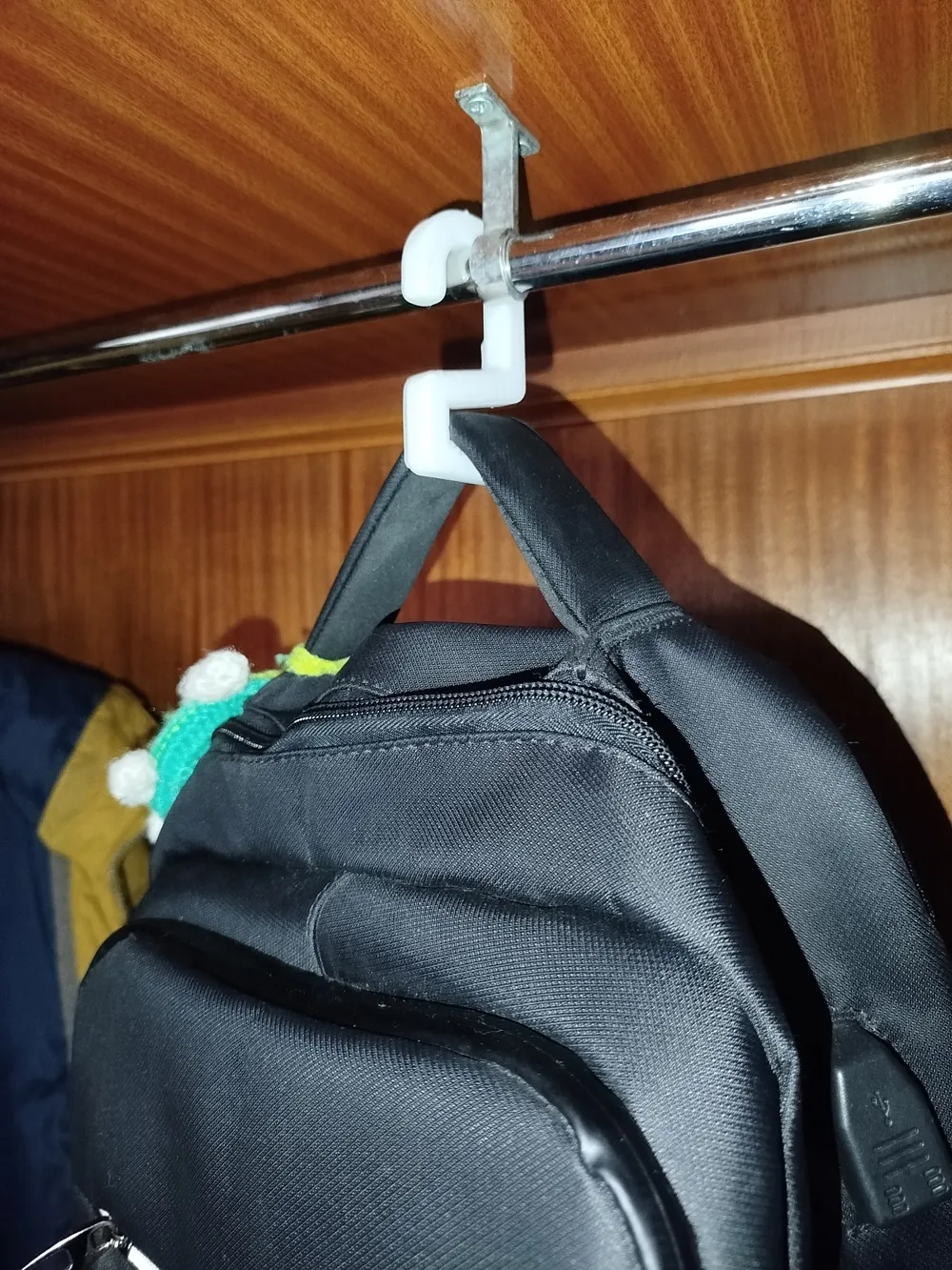 Backpack hangers - Free 3D Print Model - MakerWorld