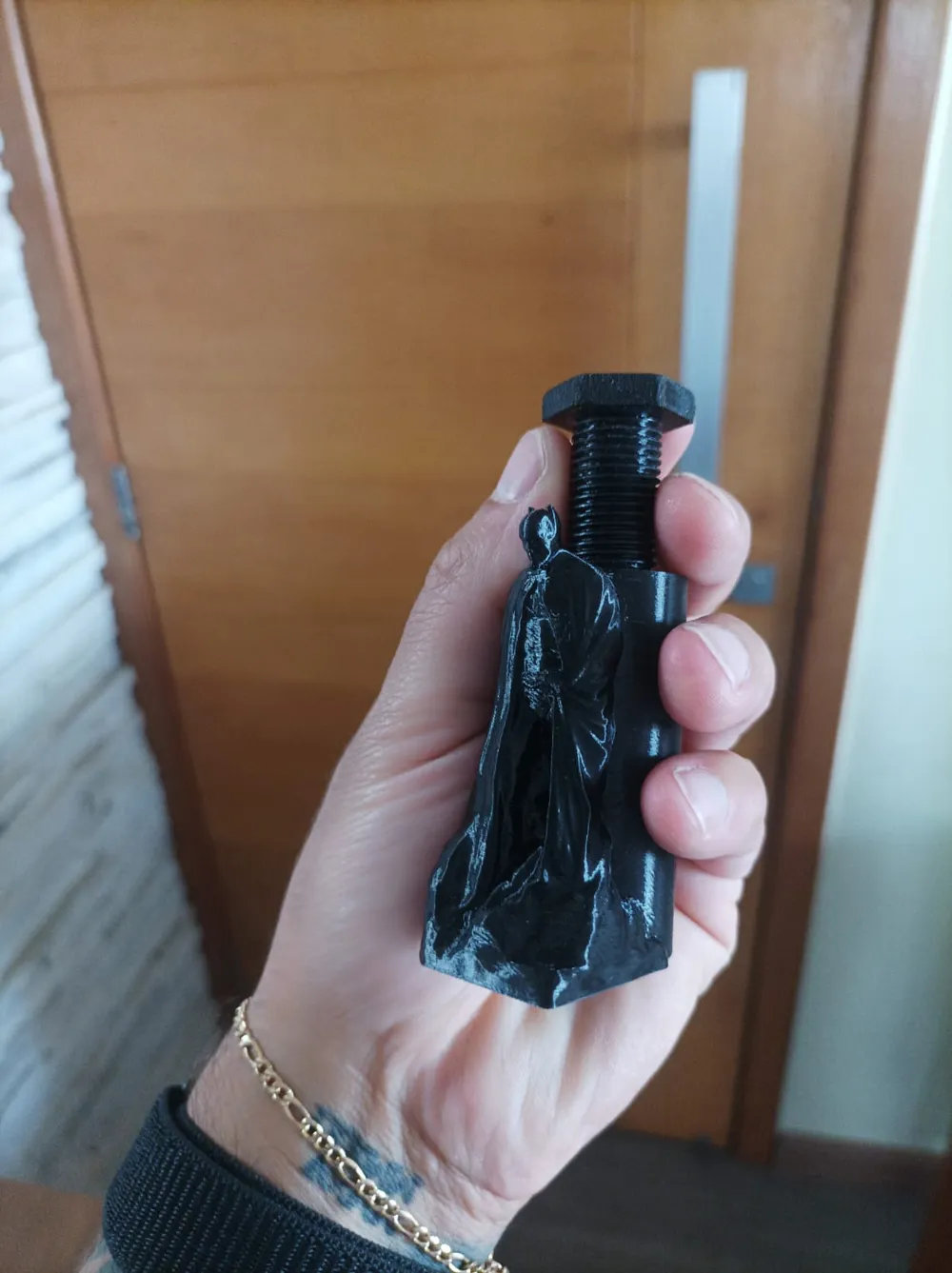 VIDEO CARD HOLDER CPU GPU/ BATMAN - Free 3D Print Model - MakerWorld
