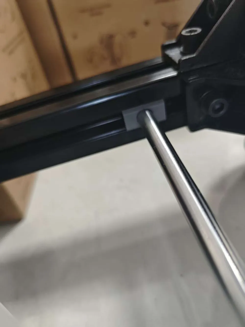 Soporte de fijación portátil para eje óptico en ranura de perfil de ...