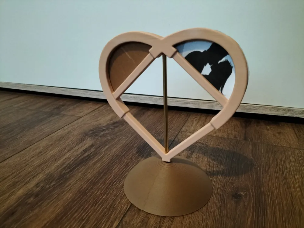 Valentine Spinning Heart Photo Frame (2 Versions) - Free 3D Print Model ...