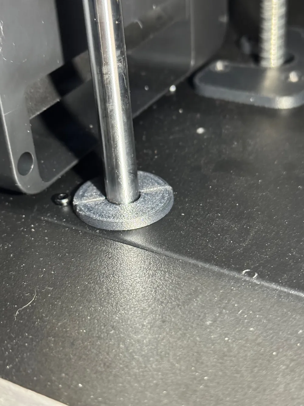 Qidi Plus4 Z轴杆盖 - 免费 3D 打印模型 - MakerWorld