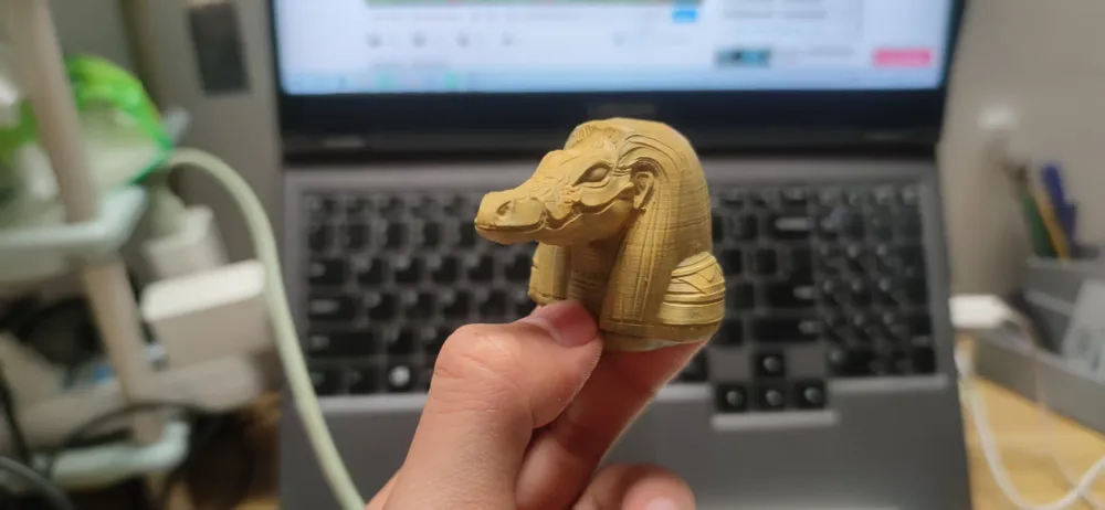 Estátua da Cabeça de Crocodilo Dourado da Operação Delta - Modelo ...