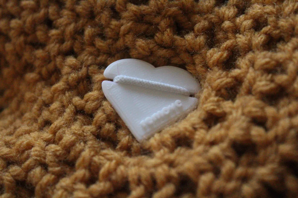 Pom Pom Keeper - Heart - Free 3D Print Model - MakerWorld