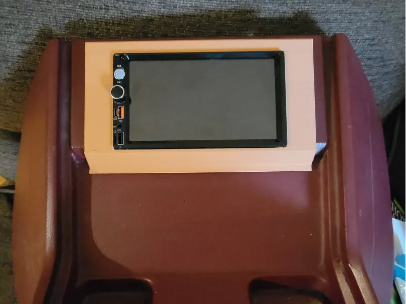 Enjoliveur de radio pour tableau de bord *NE CONVIENT PAS AUX TABLEAUX ...