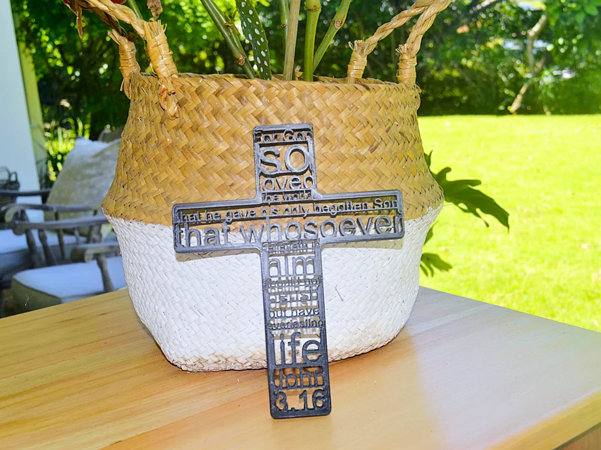 Cross, bible verse, John 3.16 - Free 3D Print Model - MakerWorld