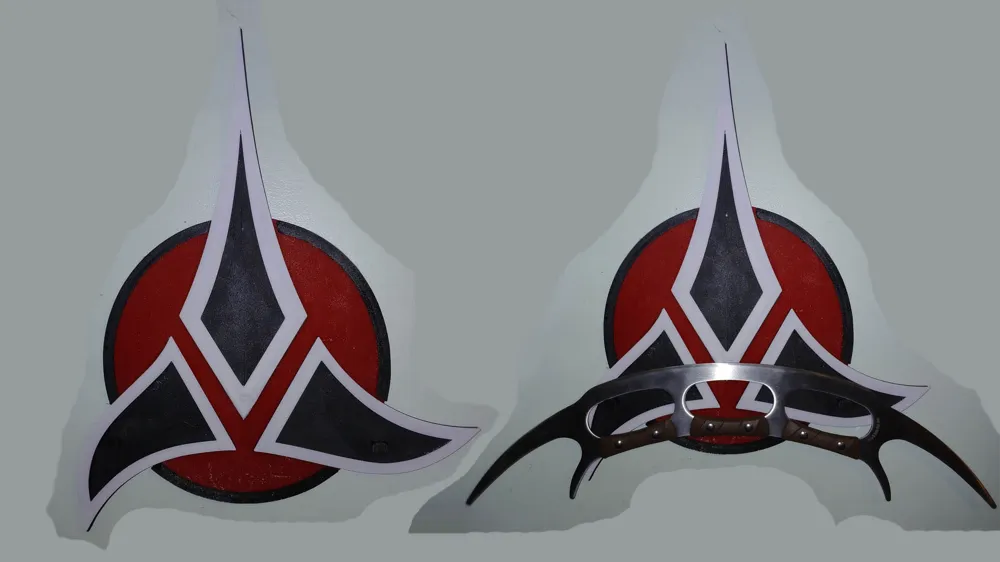 Cortador de Pizza Bat'leth (Raven Forge) montagem de parede - Modelo ...