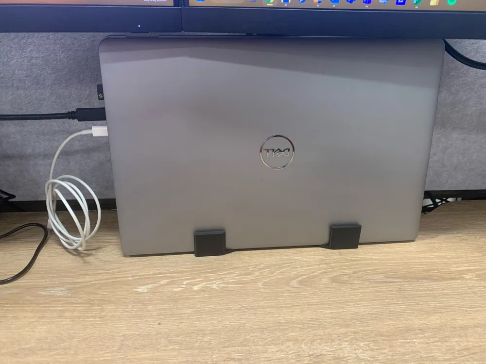 Vertical Laptop Holder Clip - Free 3D Print Model - MakerWorld